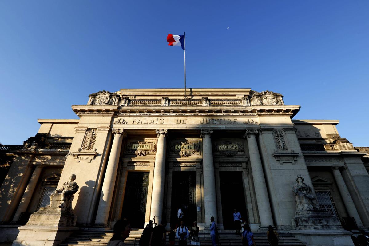 Le maire d’Hyères perd son procès contre l’auteur du blog Le Gabian Déchaîné