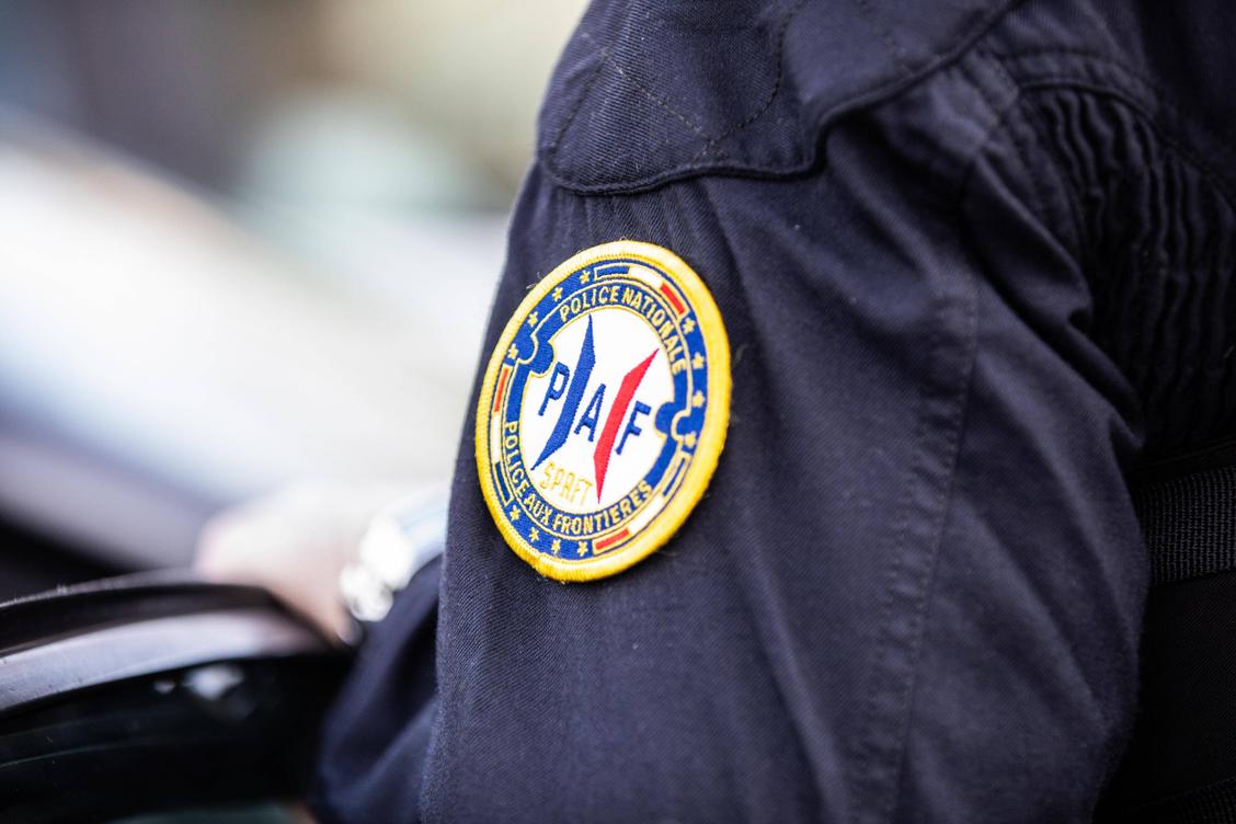 Il transportait onze migrants dont des enfants assis sur le sol: prison ...