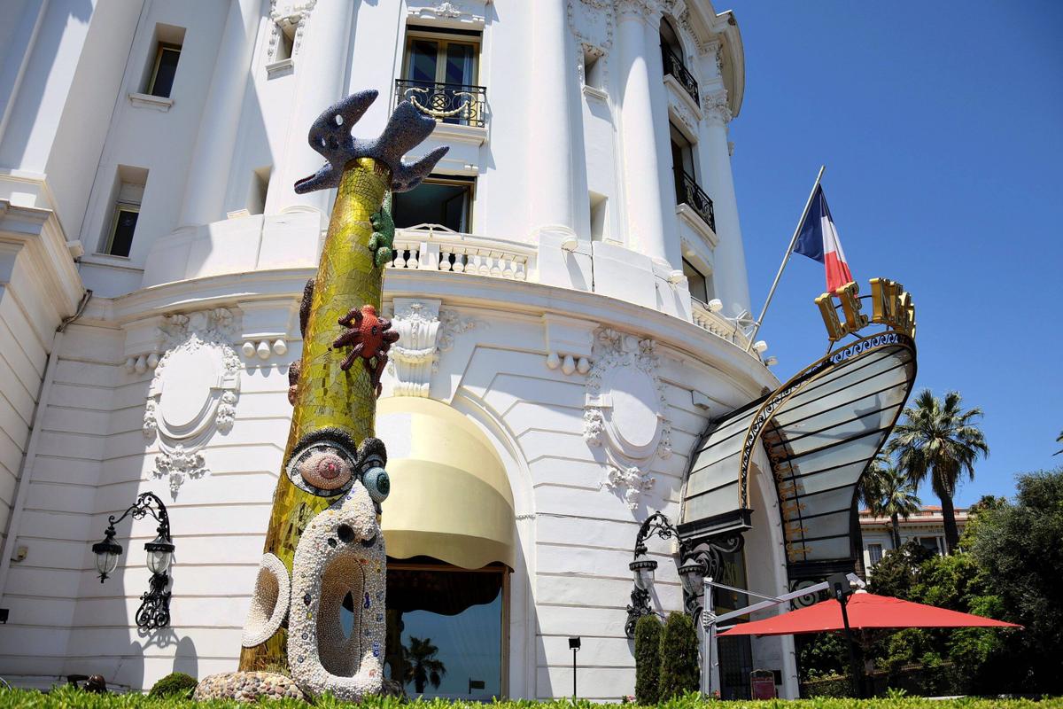 On vous explique pourquoi la statue de Niki de Saint Phalle a changé ...