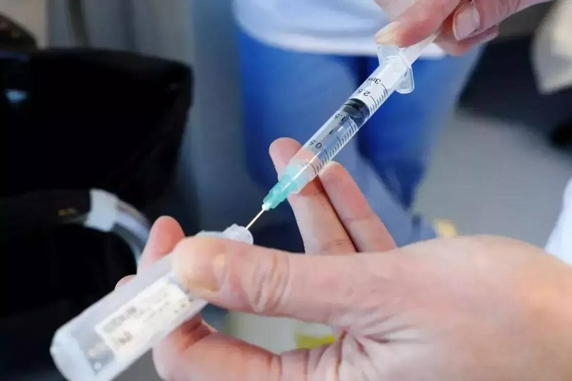 « Infections, nécrose cutanée, réactions allergiques » : nouveaux cas ...