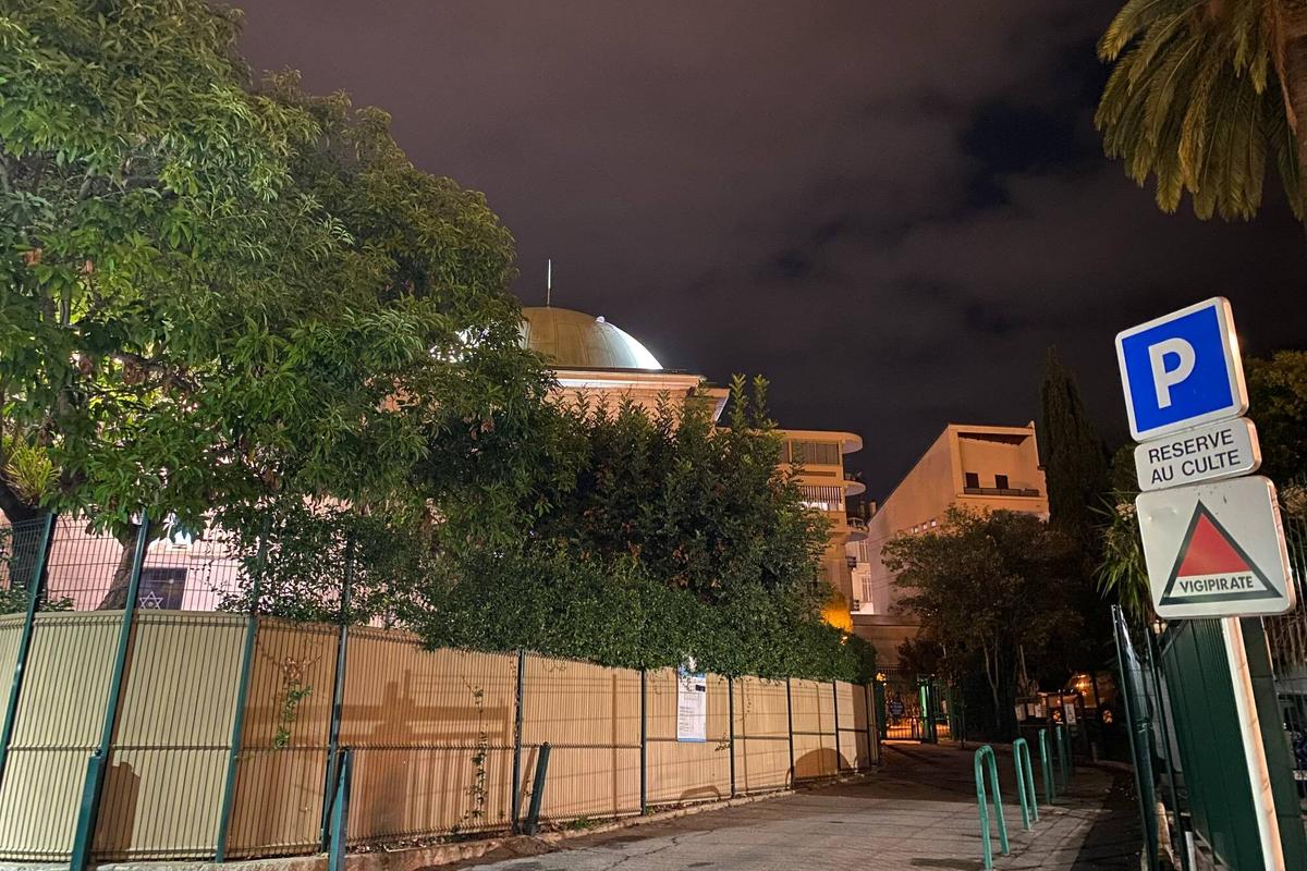 Un homme interpellé avec un couteau près de la synagogue de Cannes et ...