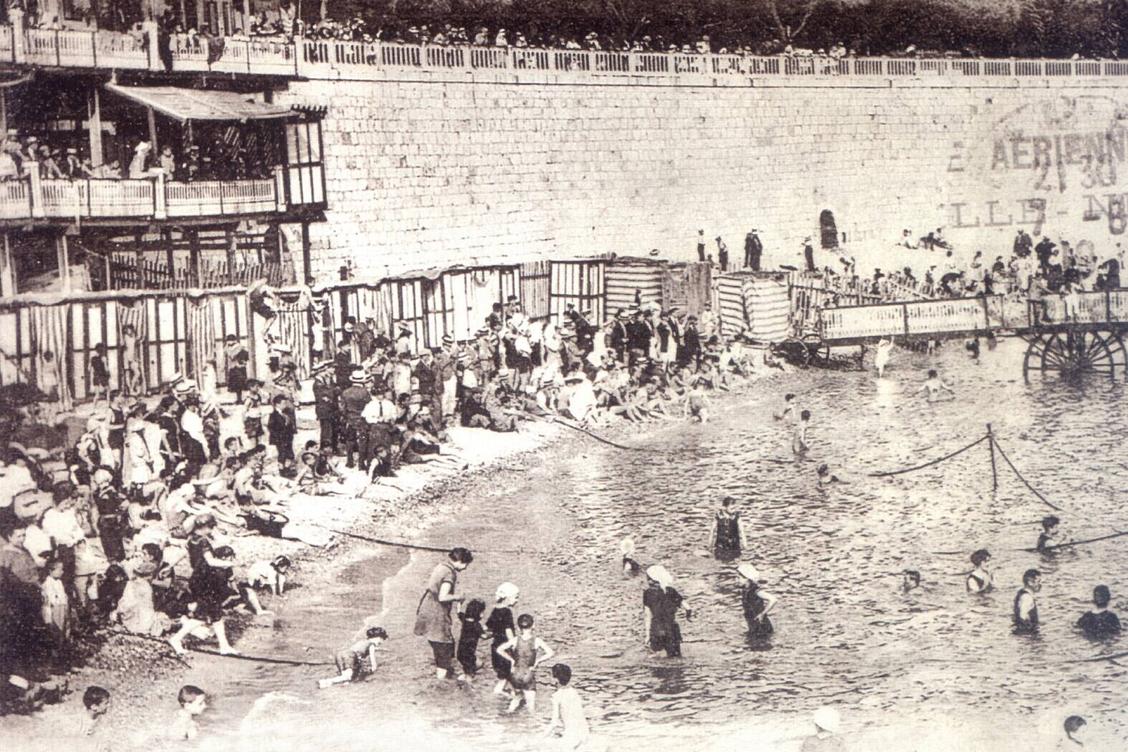 Bientôt des cordes pour bien sortir de l'eau à la plage à Nice?