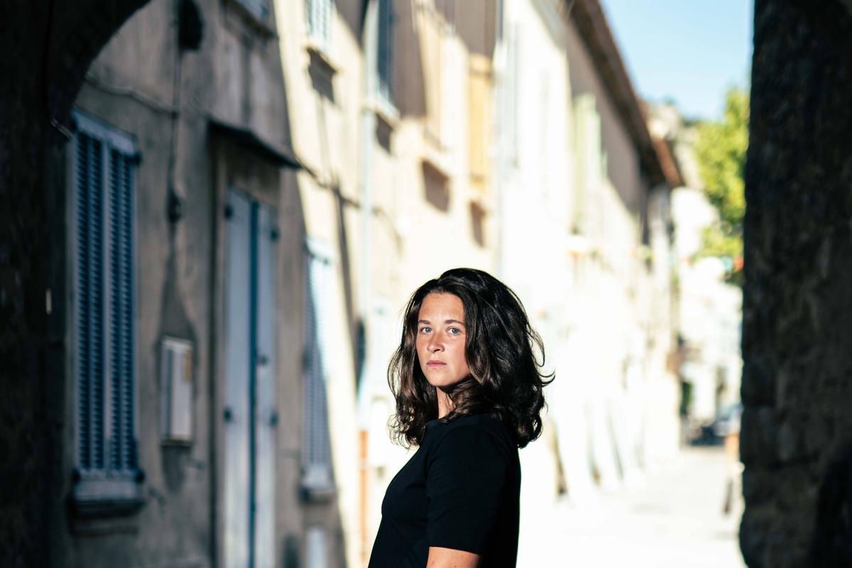 L'écrivaine Emma Becker, la scandaleuse de Berlin, varoise d'adoption ...