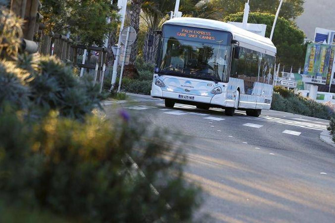 Le Palm Express poursuit sa route jusqu'à Mandelieu