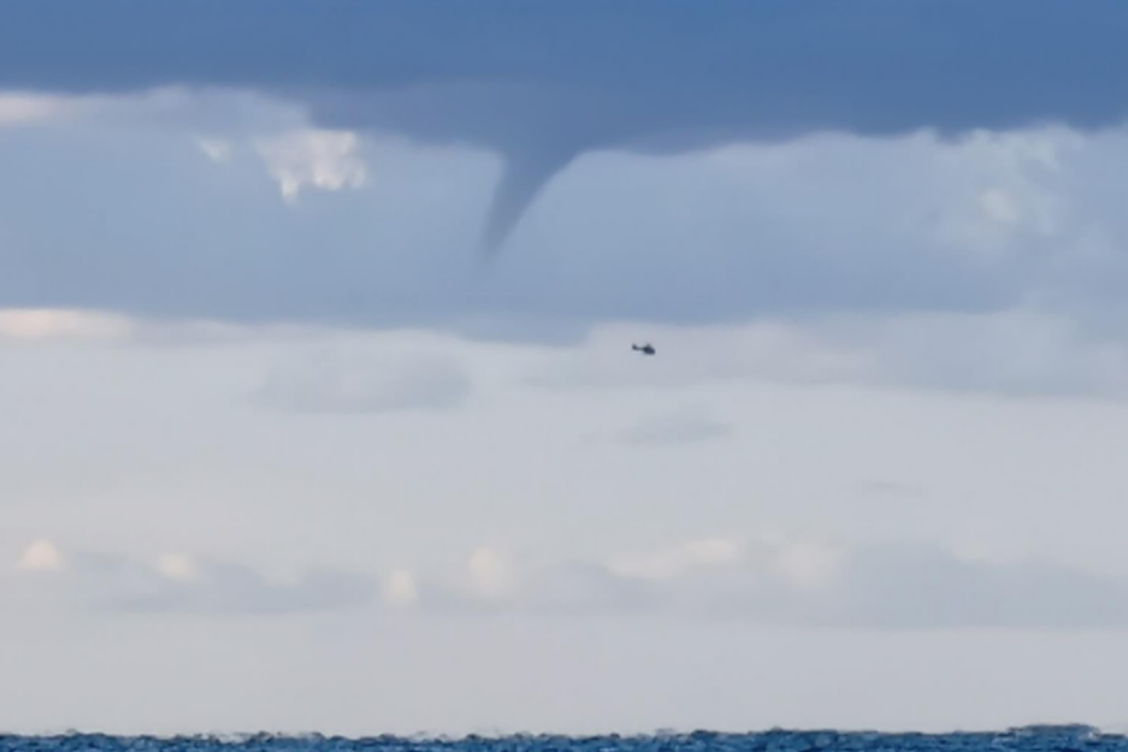 Trois trombes marines aperçues vendredi matin, deux au large d'Antibes ...