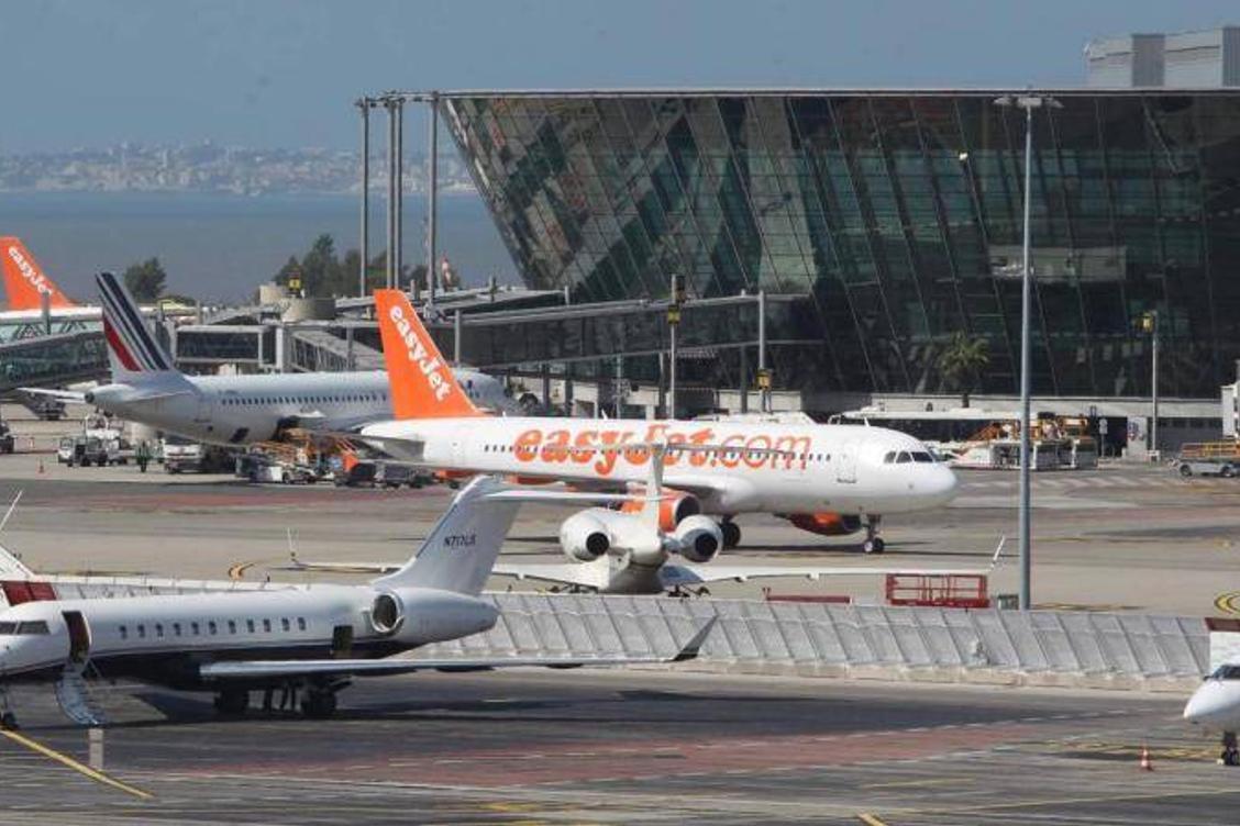 Des émanations de gaz à l'aéroport de Nice, une partie de la zone de ...