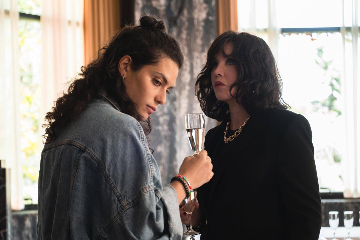 "Soleil noir", la nouvelle série Netflix tournée sur la Côte d'Azur ...