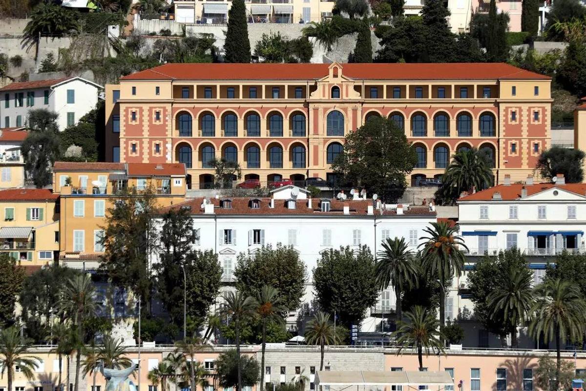 Menton: visite guidée du campus de Sciences Po