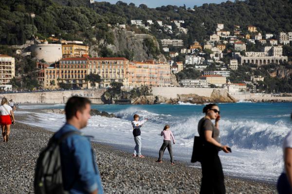 Tempête Benjamin : un arbre tombé sur un câble à haute tension prive ...